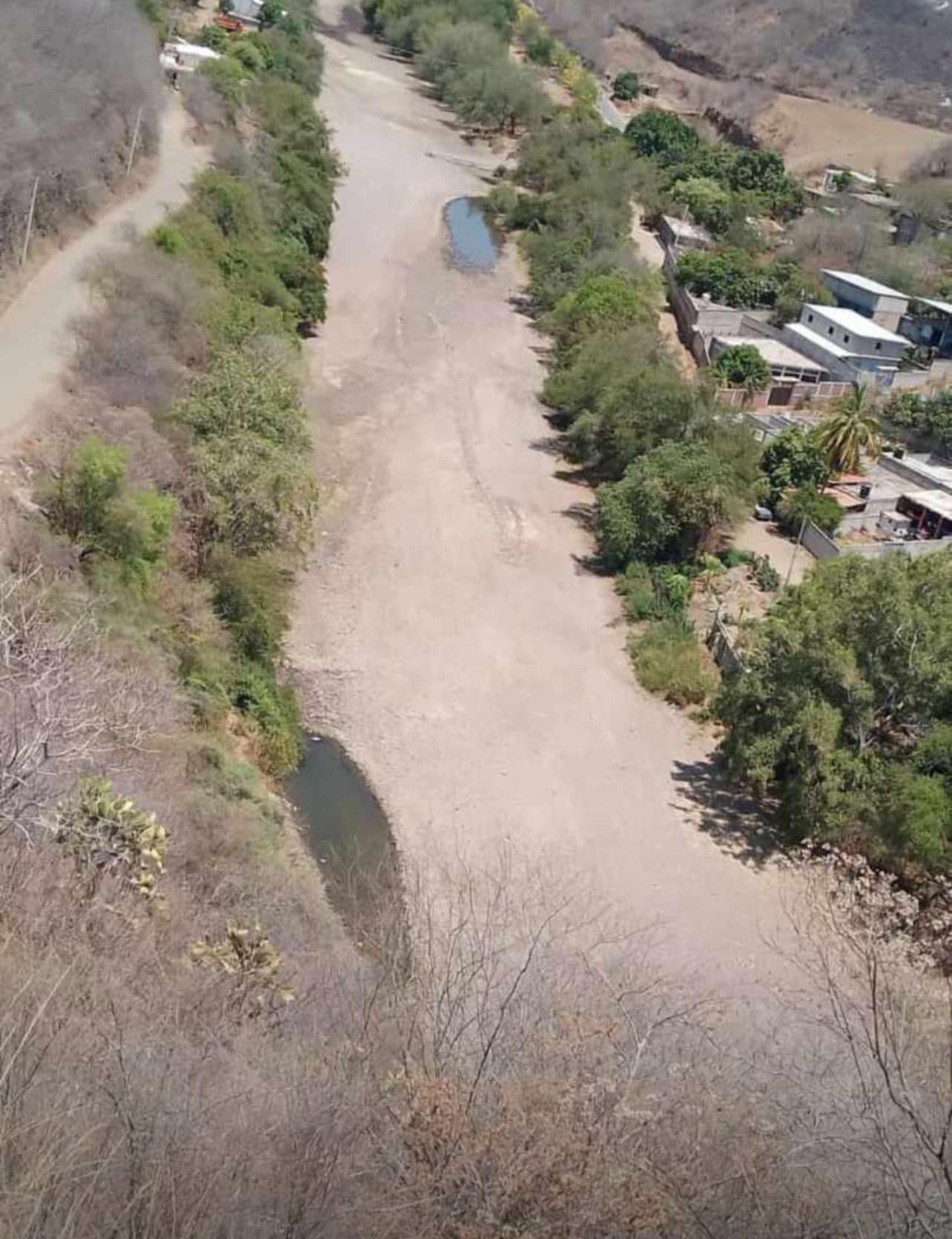 El Carácuaro, río y cuenca que agonizan